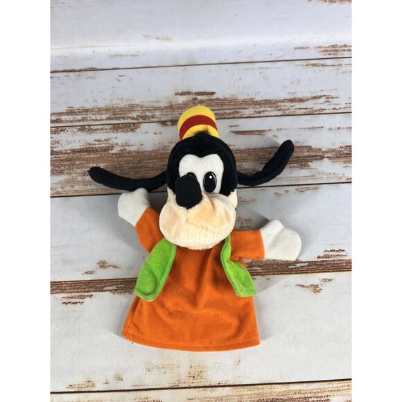 Disney | Toys | Vintage Walt Disney World Disneyland Goofy Plush ...
